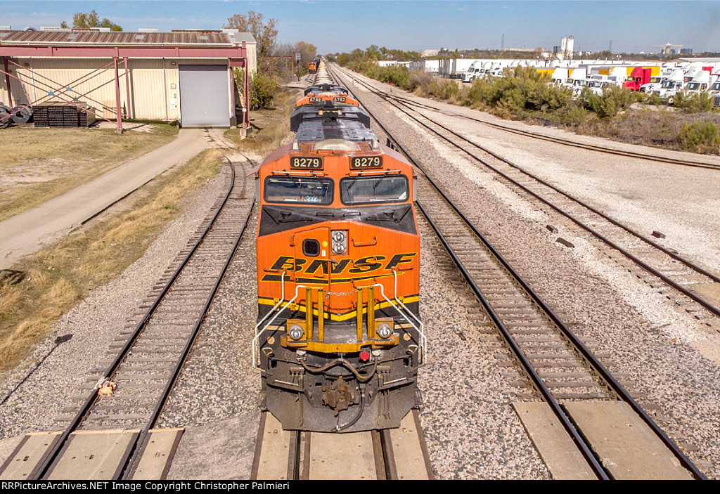 BNSF 8279